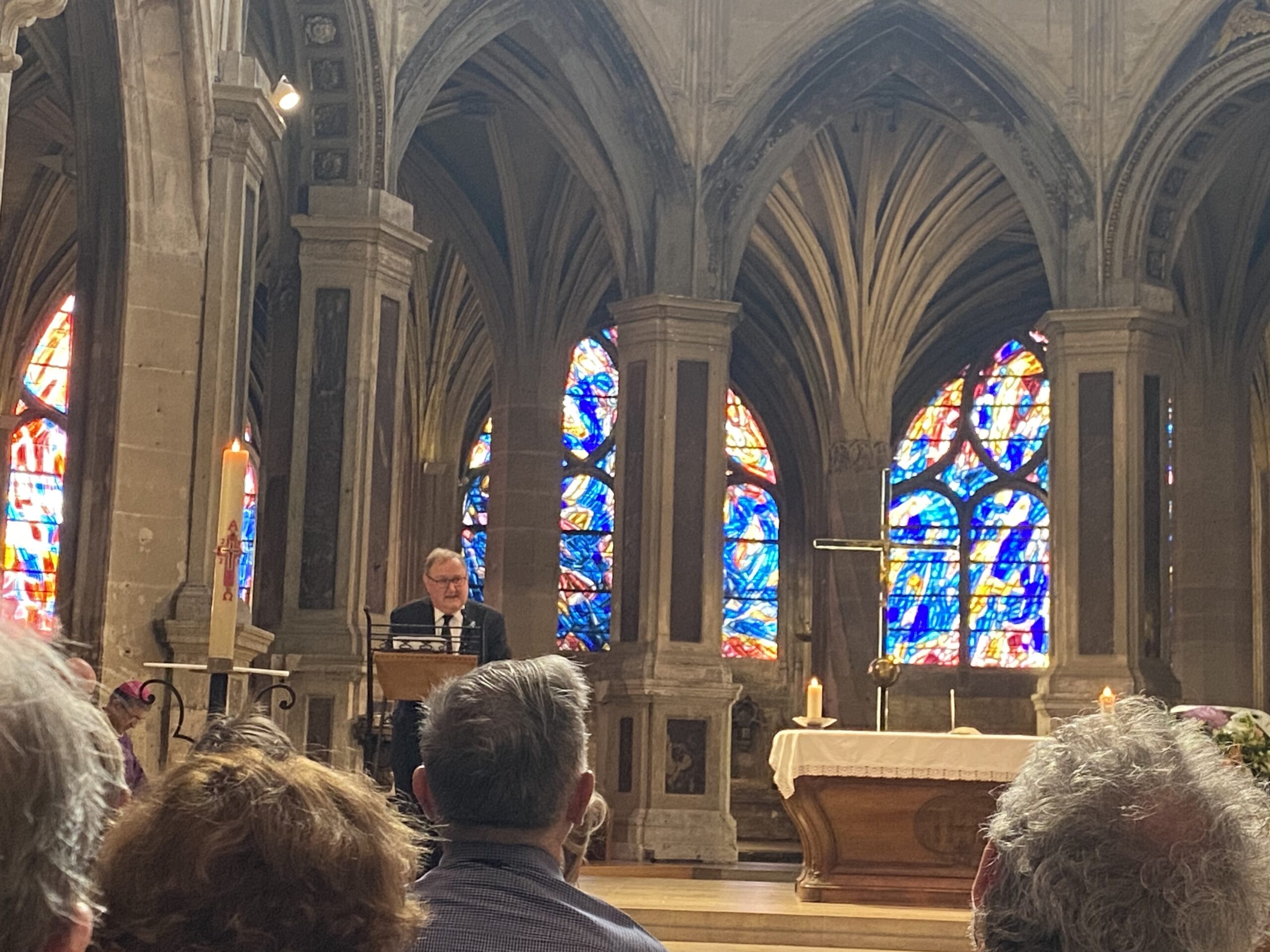Obsèques de Jacques Duquesne à l'Eglise Saint-Séverin à Paris - Forum ...