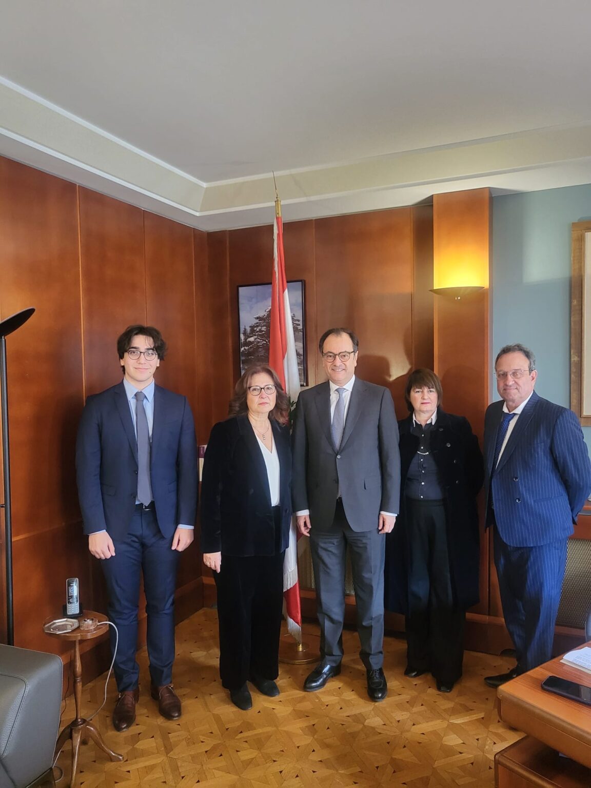 Rencontre du Forum des Experts Libanais avec S.E. M. Rabih Al Chaer ...